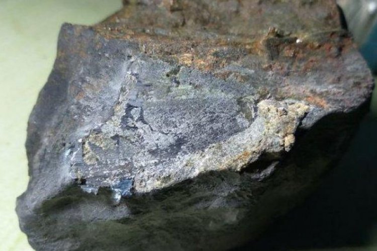 Mirip Ponari, Begini Fakta Batu Meteorit Jatuh di Lampung - BRITO.ID