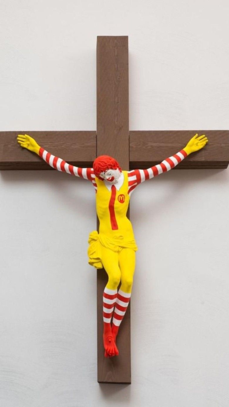 Abunassar: Salib 'McJesus' Hina Simbol Kristen - BRITO.ID